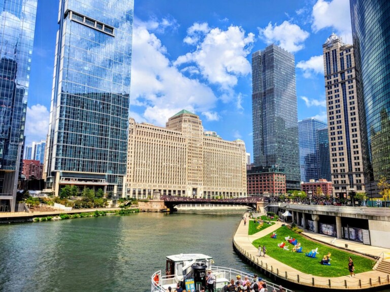 8 Spring Things To Do Outdoors in Chicago [2025]